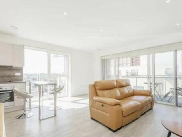 2 Bedroom Flat For Rent In London