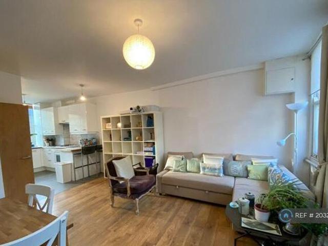 2 Bedroom Flat For Rent In London