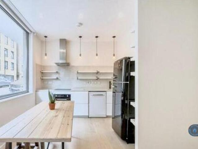 2 Bedroom Flat For Rent In London