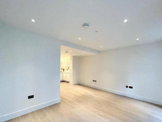 2 Bedroom Flat For Rent In London