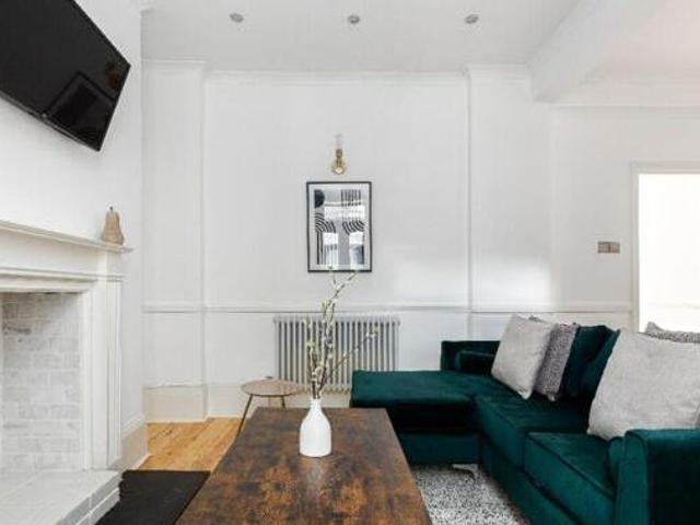 2 Bedroom Flat For Rent In London