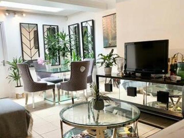 2 Bedroom Flat For Rent In London
