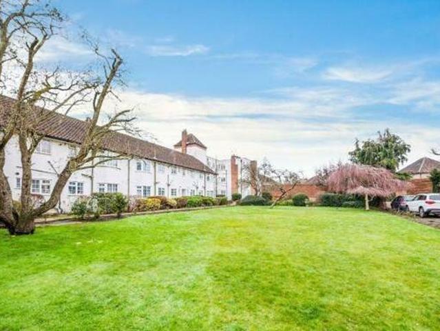 2 Bedroom Flat For Rent In London
