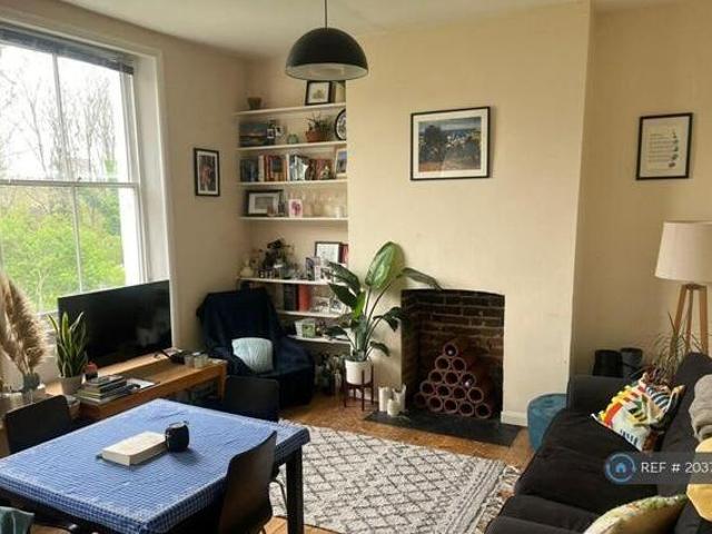 2 Bedroom Flat For Rent In London