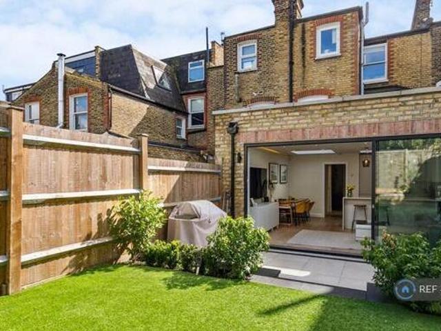 2 Bedroom Flat For Rent In London