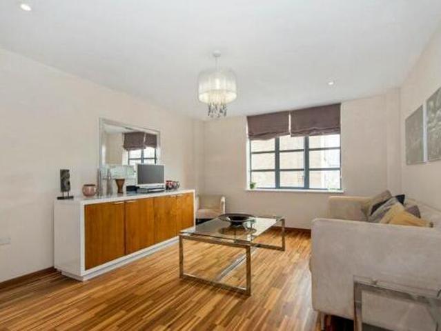 2 Bedroom Flat For Rent In London