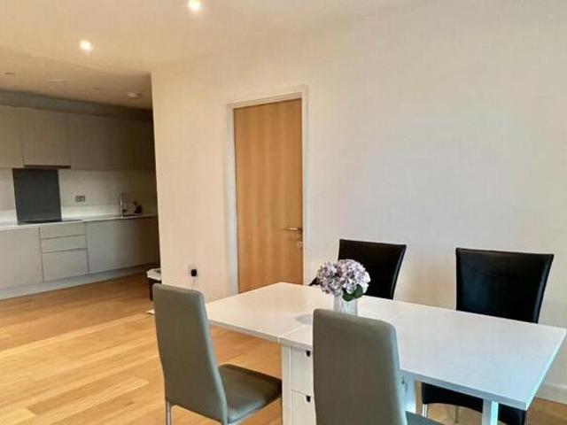 2 Bedroom Flat For Rent In London