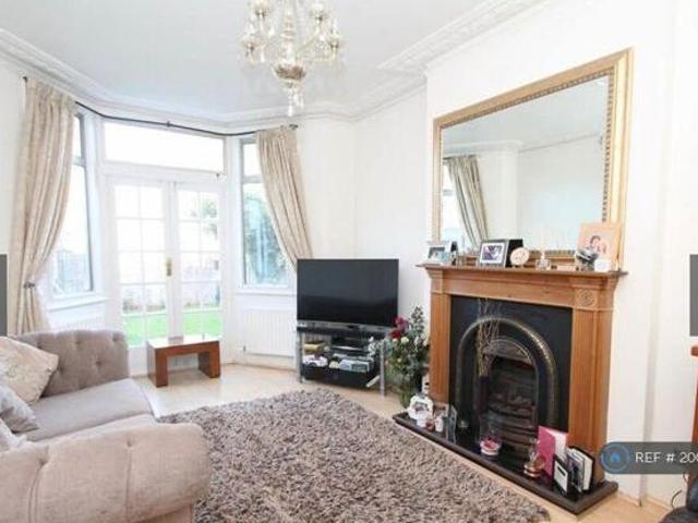 2 Bedroom Flat For Rent In London