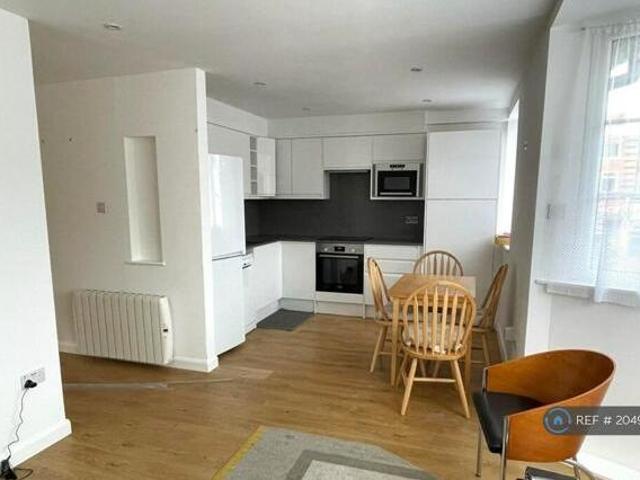 2 Bedroom Flat For Rent In London