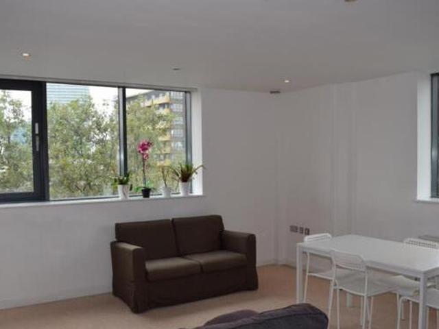 2 Bedroom Flat For Rent In London