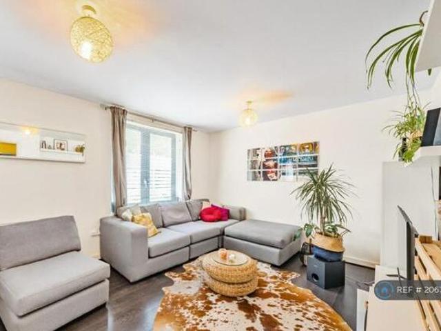 2 Bedroom Flat For Rent In London