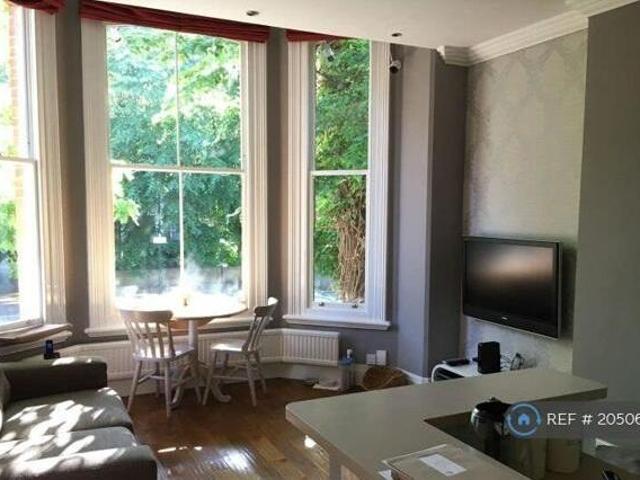 2 Bedroom Flat For Rent In London