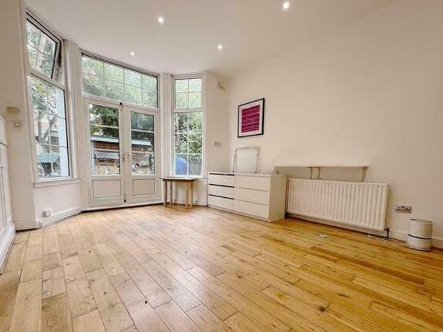 2 Bedroom Flat For Rent In London