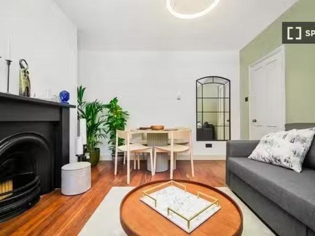 2 bedroom flat for rent in London