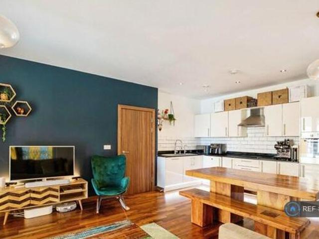 2 Bedroom Flat For Rent In London