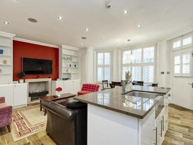 2 Bedroom Flat For Rent In London