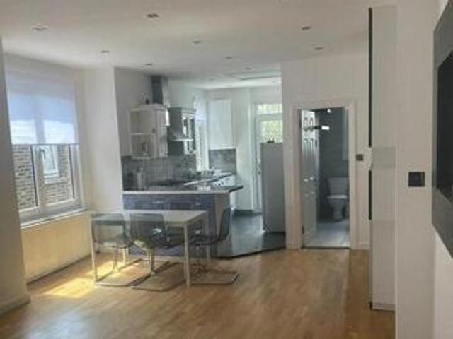 2 Bedroom Flat For Rent In London