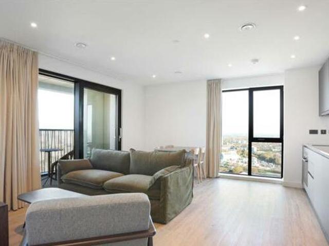 2 Bedroom Flat For Rent In London