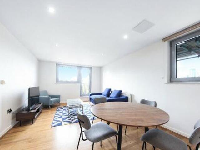 2 Bedroom Flat For Rent In London