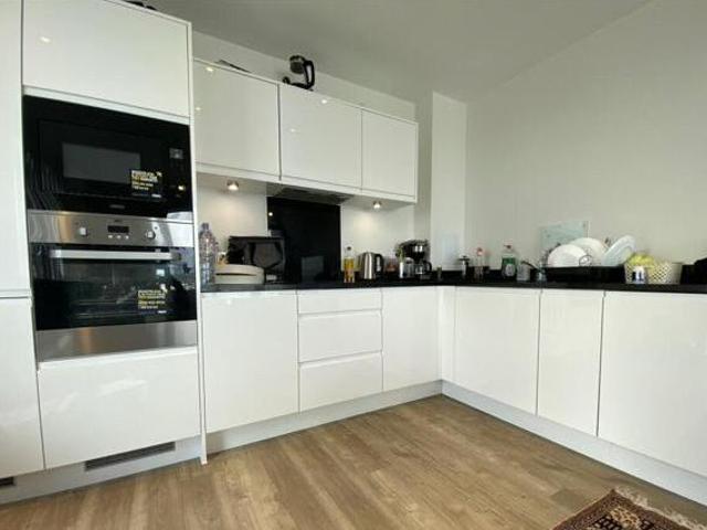 2 Bedroom Flat For Rent In London