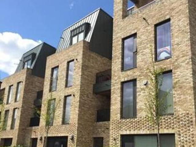 2 Bedroom Flat For Rent In London