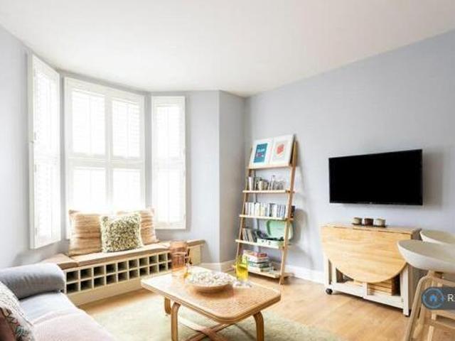2 Bedroom Flat For Rent In London