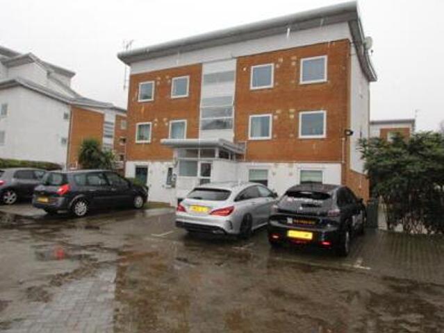 2 Bedroom Flat For Rent In London