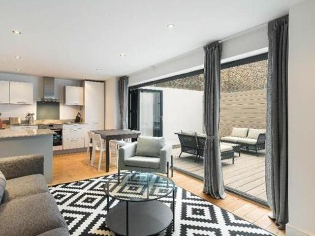 2 Bedroom Flat For Rent In London