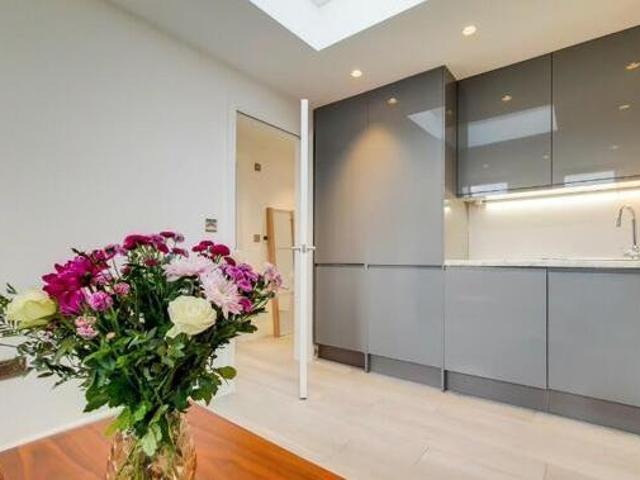 2 Bedroom Flat For Rent In London