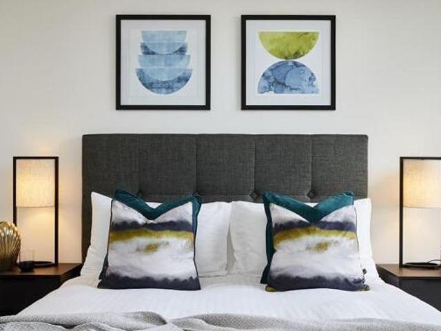 2 Bedroom Flat For Rent In London