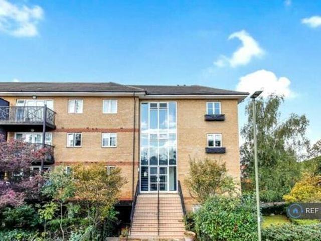 2 Bedroom Flat For Rent In London