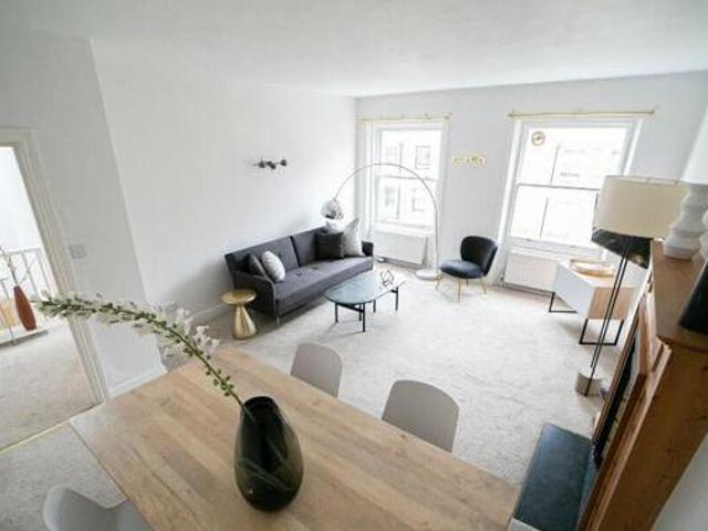 2 Bedroom Flat For Rent In London