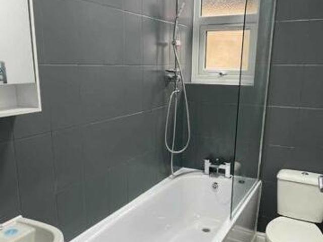 2 Bedroom Flat For Rent In London