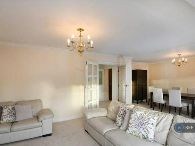 2 Bedroom Flat For Rent In London