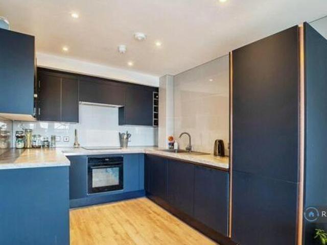 2 Bedroom Flat For Rent In London
