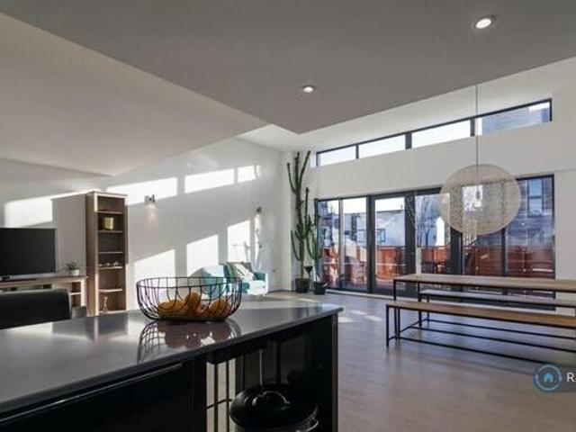 2 Bedroom Flat For Rent In London