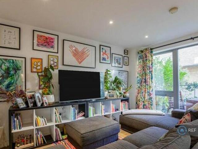2 Bedroom Flat For Rent In London