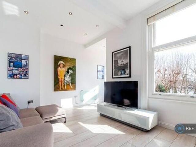 2 Bedroom Flat For Rent In London