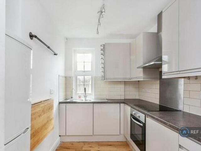 2 Bedroom Flat For Rent In London