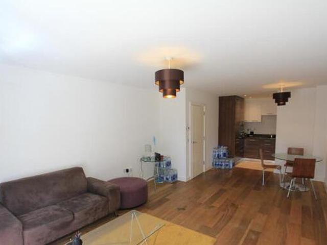 2 Bedroom Flat For Rent In London