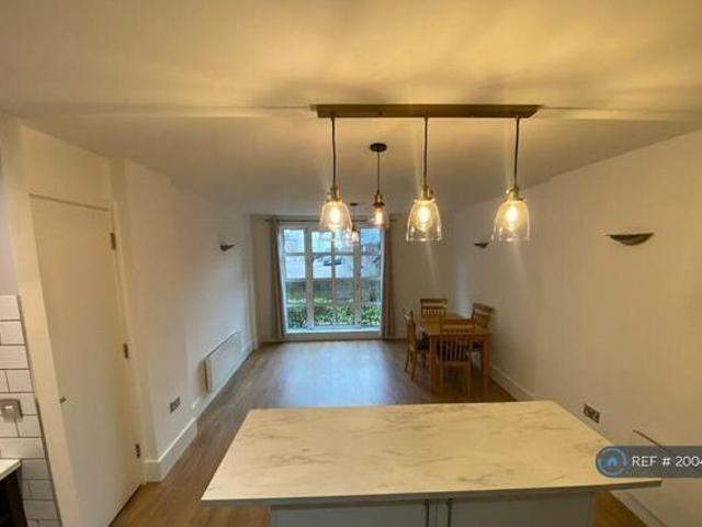2 Bedroom Flat For Rent In London