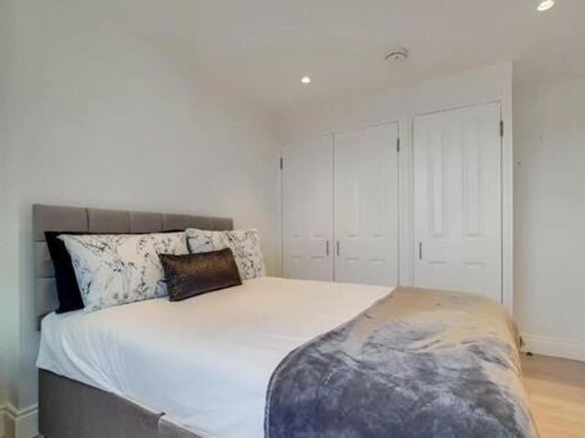 2 Bedroom Flat For Rent In London