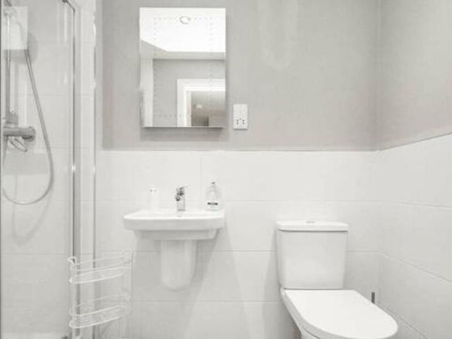 2 Bedroom Flat For Rent In London