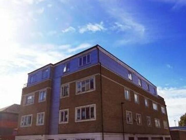 2 Bedroom Flat For Rent In London