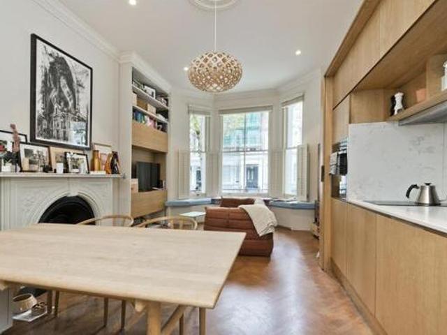 2 Bedroom Flat For Rent In London