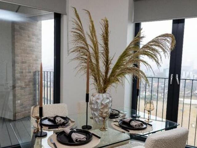 2 Bedroom Flat For Rent In London