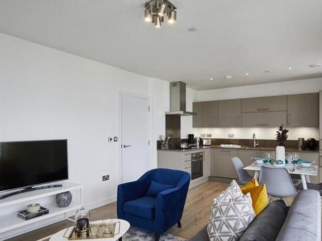 2 Bedroom Flat For Rent In London