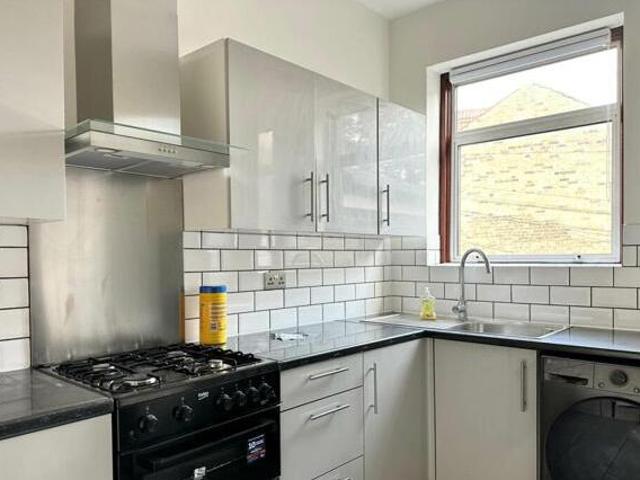 2 Bedroom Flat For Rent In London