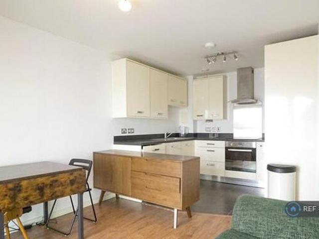 2 Bedroom Flat For Rent In London
