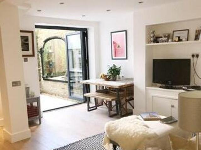 2 Bedroom Flat For Rent In London
